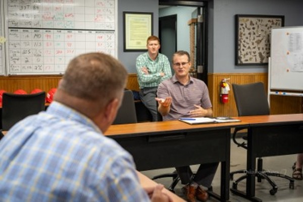 Clow Valve hosts Foundry tour for Iowa Lt. Governor - McWane Poles